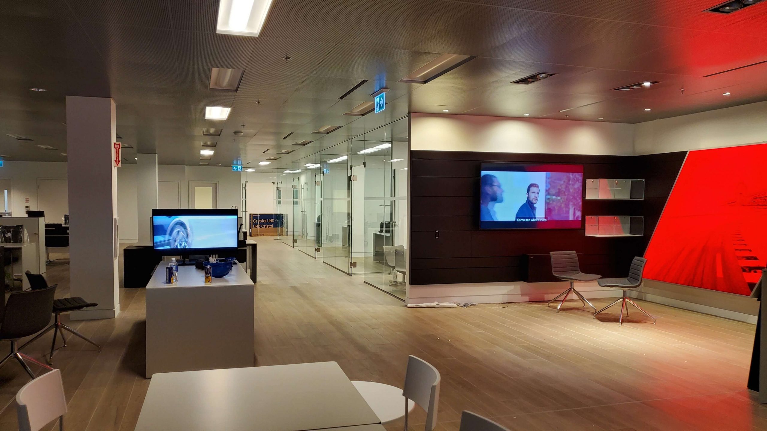 Video Wall Installation, Electronic Menu Board, Digital Menu Display